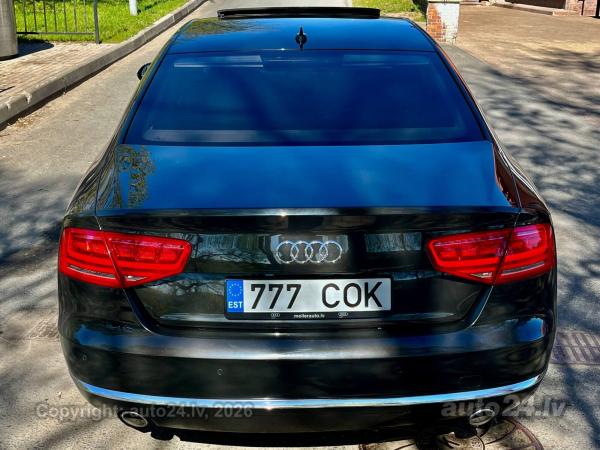 Melns Audi A8 2010 Tallina, ar dzinēja tilpumu 4.10 L un nobraukumu 330 tūkst. km par 14500 €, foto 6 vietnē AUTOMOTO.COM.LV