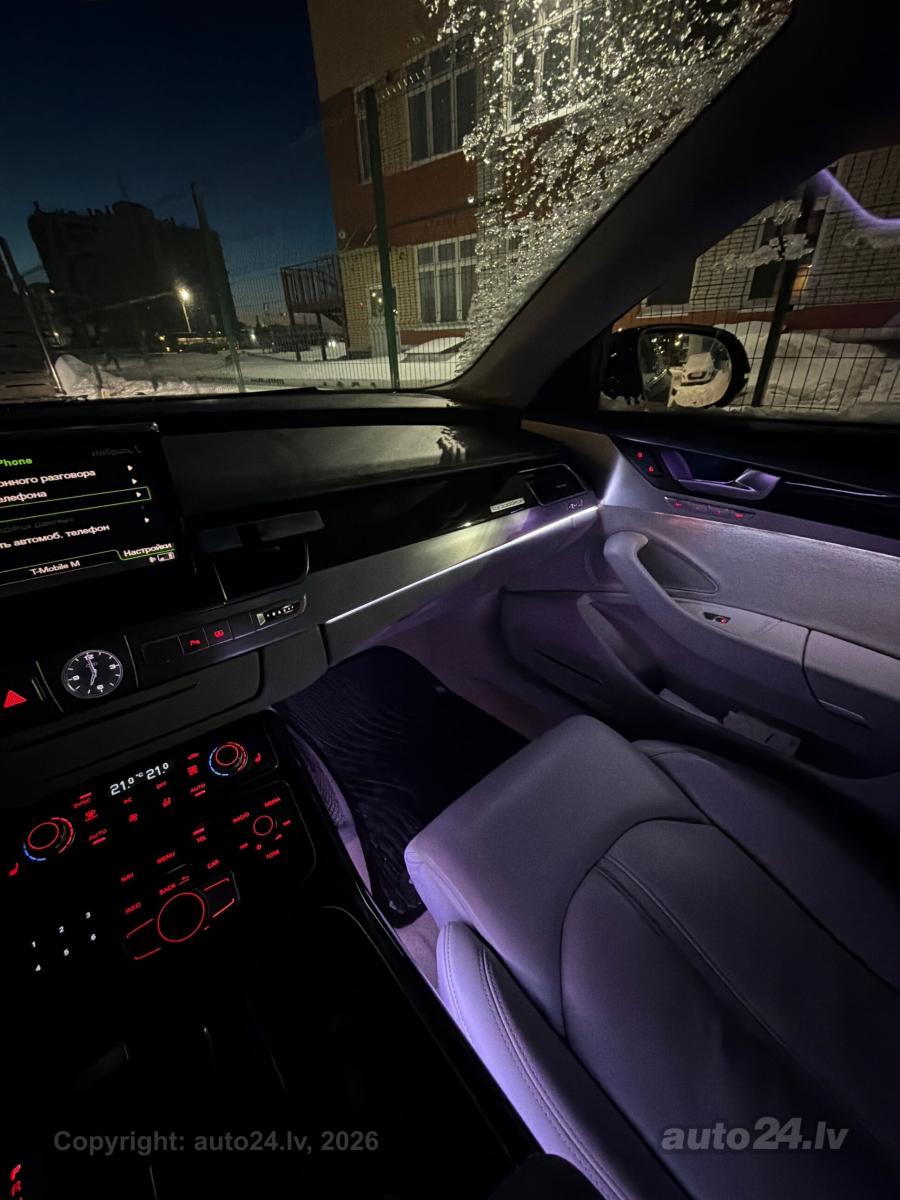 Black Audi A8 2010 in Tallinn, with an engine capacity of 4.10 L and mileage of 330 thousand km for 14500 €, photo 17 on AUTOMOTO.COM.LV