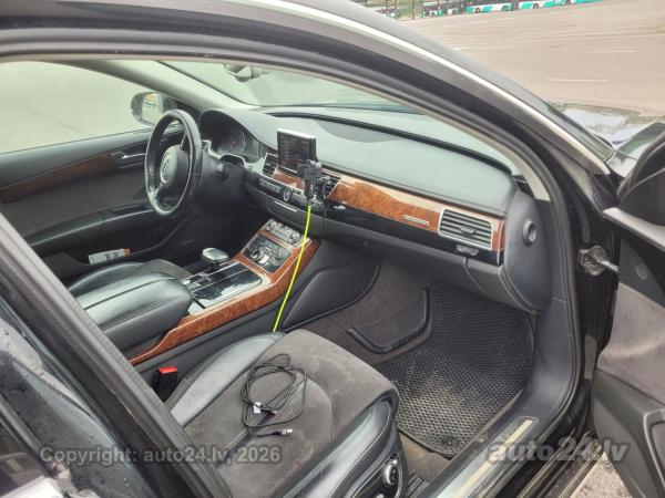 Черный Ауди А8 2010 в Таллин, объемом двигателя 3.00 л и пробегом 328 тыс. км за 10999 €, фото 4 на AUTOMOTO.COM.LV