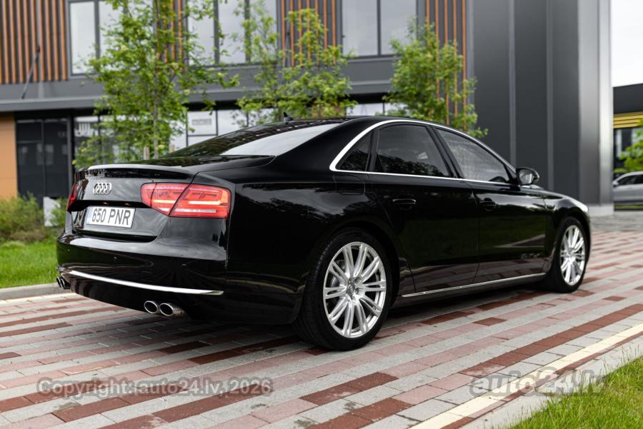 Melns Audi A8 2010 Tallina, ar dzinēja tilpumu 3.00 L un nobraukumu 328 tūkst. km par 10999 €, foto 7 vietnē AUTOMOTO.COM.LV