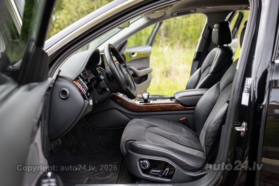 Melns Audi A8 2010 Tallina, ar dzinēja tilpumu 3.00 L un nobraukumu 328 tūkst. km par 10999 €, foto 10 vietnē AUTOMOTO.COM.LV