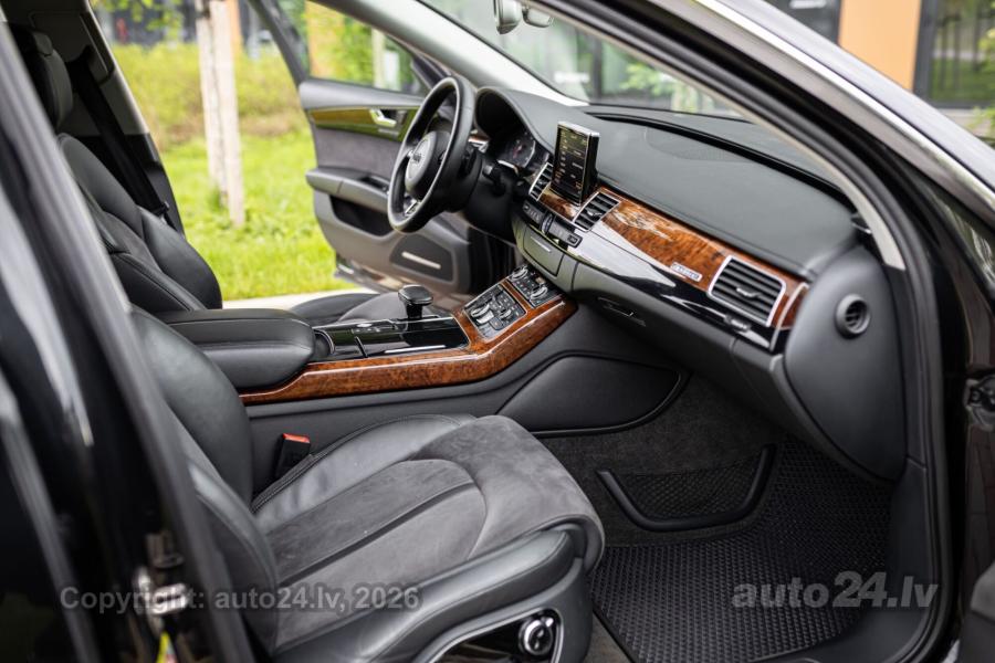 Melns Audi A8 2010 Tallina, ar dzinēja tilpumu 3.00 L un nobraukumu 328 tūkst. km par 10999 €, foto 12 vietnē AUTOMOTO.COM.LV
