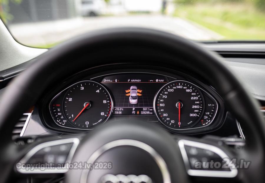 Melns Audi A8 2010 Tallina, ar dzinēja tilpumu 3.00 L un nobraukumu 328 tūkst. km par 10999 €, foto 16 vietnē AUTOMOTO.COM.LV