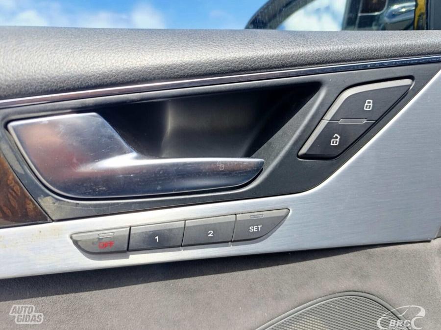 Black Audi A8 2010 in Avizieniai, with an engine capacity of 4.20 L and mileage of 417 thousand km for 7900 €, photo 15 on AUTOMOTO.COM.LV