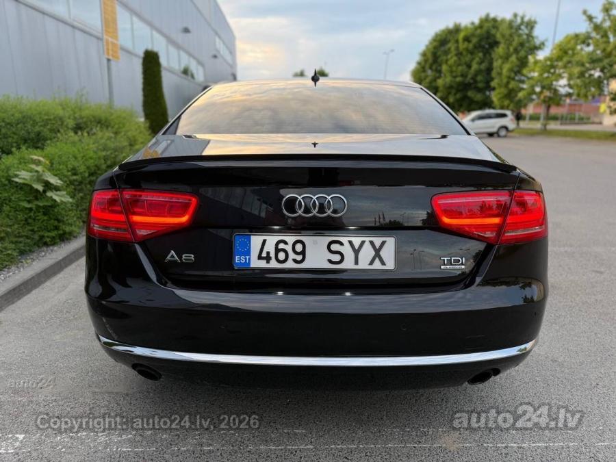 Black Audi A8 2010 in Tallinn, with an engine capacity of 4.20 L and mileage of 0 thousand km for 9900 €, photo 8 on AUTOMOTO.COM.LV