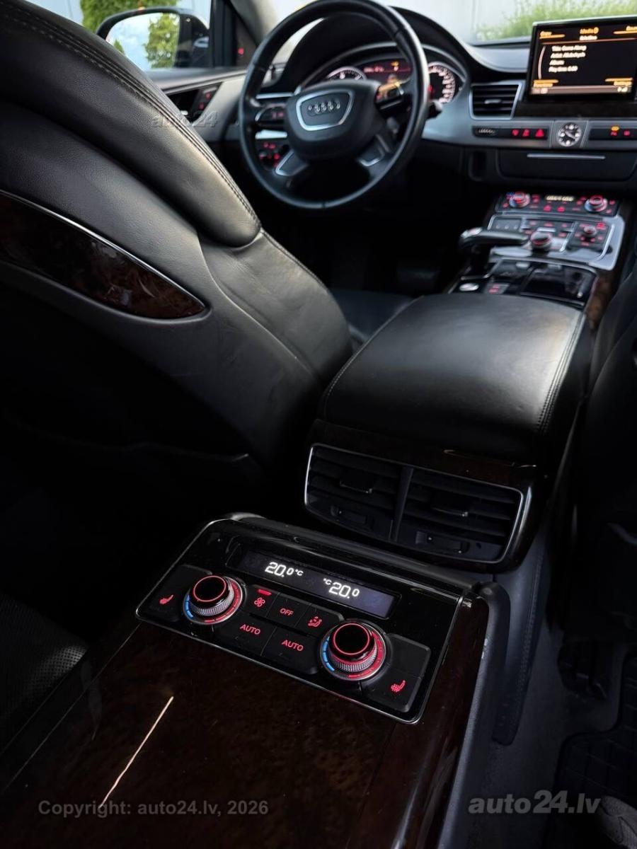 Black Audi A8 2010 in Tallinn, with an engine capacity of 4.20 L and mileage of 0 thousand km for 9900 €, photo 26 on AUTOMOTO.COM.LV