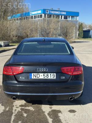 Black Audi A8 2010 in Riga, with an engine capacity of 4.20 L and mileage of 169 thousand km for 11600 €, photo 5 on AUTOMOTO.COM.LV