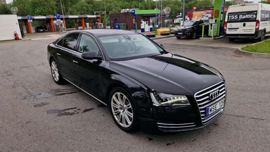 Melns Audi A8 2010 Viļņa, ar dzinēja tilpumu 4.13 L un nobraukumu 410 tūkst. km par 7500 €, foto 12 vietnē AUTOMOTO.COM.LV