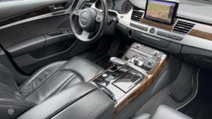 Black Audi A8 2010 in Kupiskis, with an engine capacity of 4.13 L and mileage of 290 thousand km for 10690 €, photo 13 on AUTOMOTO.COM.LV