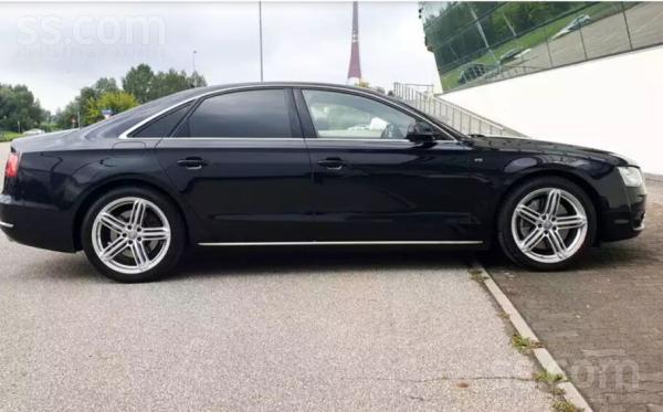 Black Audi A8 2010 in Riga, with an engine capacity of 4.20 L and mileage of 227 thousand km for 11500 €, photo 2 on AUTOMOTO.COM.LV