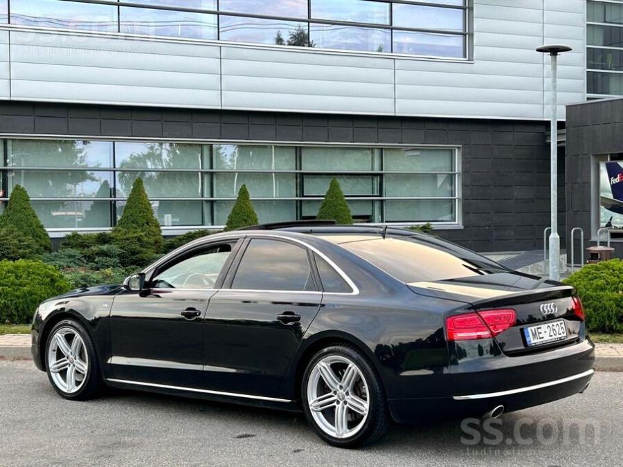 Black Audi A8 2010 in Riga, with an engine capacity of 3.00 L and mileage of 226 thousand km for 9750 €, photo 6 on AUTOMOTO.COM.LV