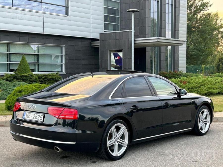 Black Audi A8 2010 in Riga, with an engine capacity of 3.00 L and mileage of 226 thousand km for 9750 €, photo 13 on AUTOMOTO.COM.LV
