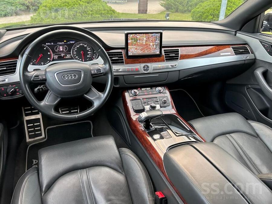 Black Audi A8 2010 in Riga, with an engine capacity of 3.00 L and mileage of 226 thousand km for 9750 €, photo 14 on AUTOMOTO.COM.LV