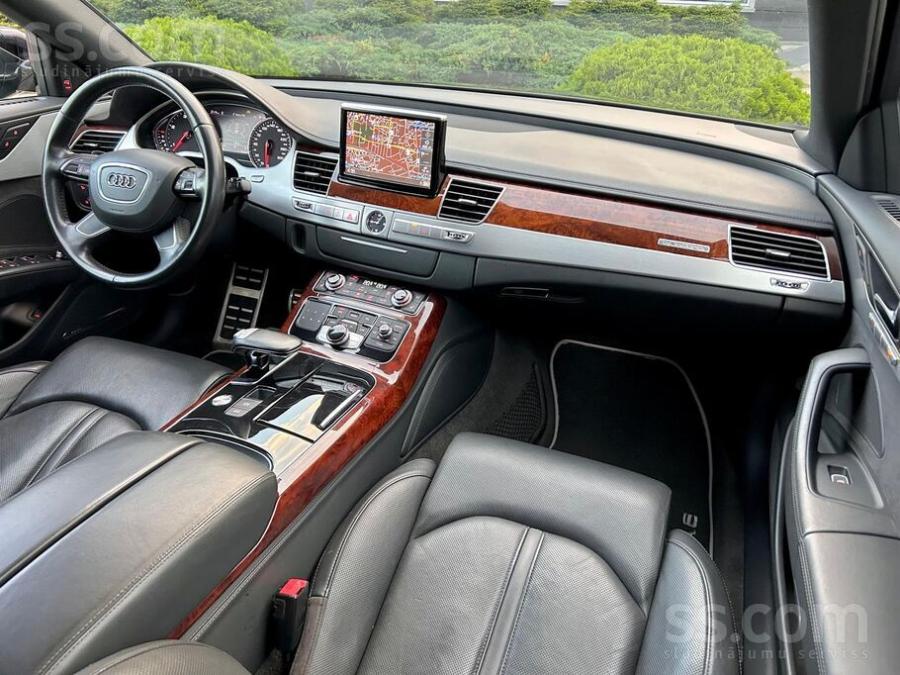 Black Audi A8 2010 in Riga, with an engine capacity of 3.00 L and mileage of 226 thousand km for 9750 €, photo 18 on AUTOMOTO.COM.LV