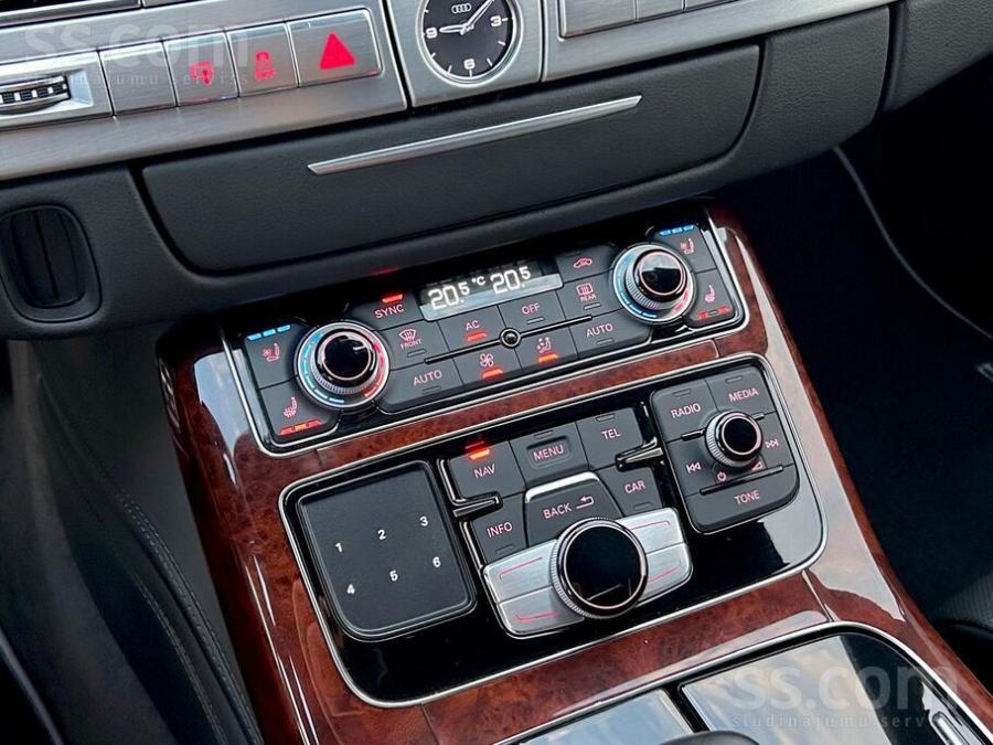 Black Audi A8 2010 in Riga, with an engine capacity of 3.00 L and mileage of 226 thousand km for 9750 €, photo 26 on AUTOMOTO.COM.LV