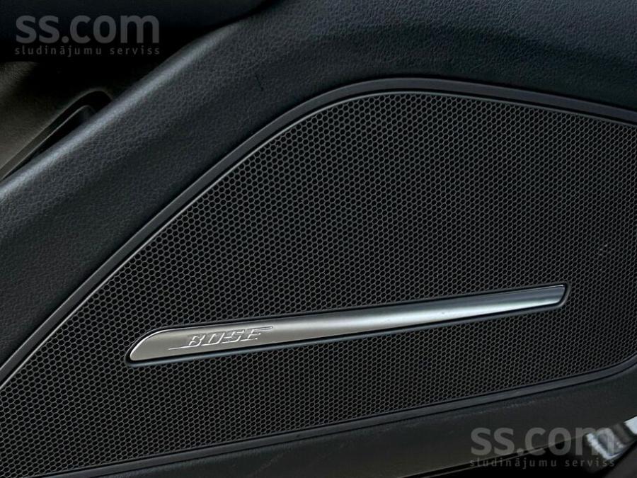 Black Audi A8 2010 in Riga, with an engine capacity of 3.00 L and mileage of 226 thousand km for 9750 €, photo 32 on AUTOMOTO.COM.LV