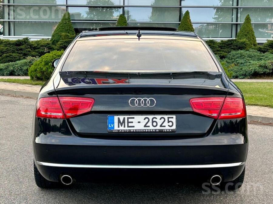 Black Audi A8 2010 in Riga, with an engine capacity of 3.00 L and mileage of 226 thousand km for 9750 €, photo 35 on AUTOMOTO.COM.LV