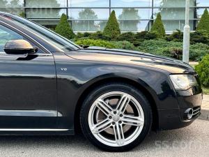 Black Audi A8 2010 in Riga, with an engine capacity of 3.00 L and mileage of 226 thousand km for 9750 €, photo 36 on AUTOMOTO.COM.LV