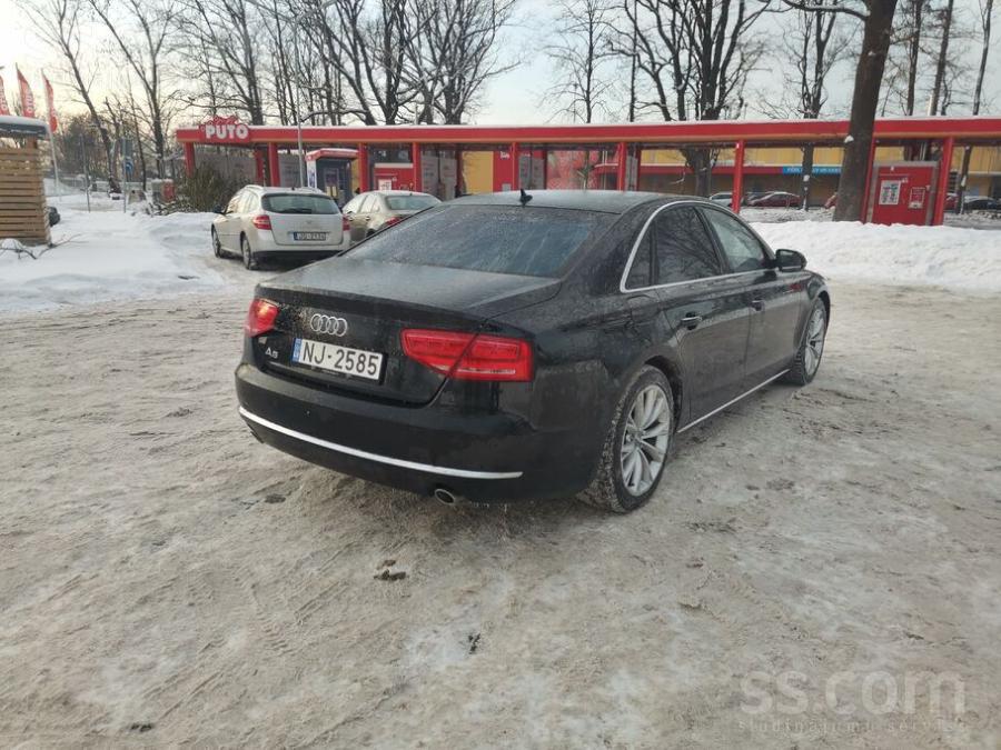 Melns Audi A8 2011 Cēsis, ar dzinēja tilpumu 3.00 L un nobraukumu 282 tūkst. km par 15000 €, foto 10 vietnē AUTOMOTO.COM.LV