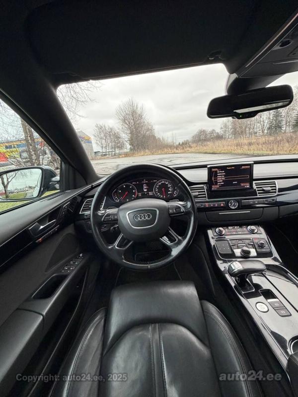 Melns Audi A8 2011 Tallina, ar dzinēja tilpumu 3.00 L un nobraukumu 316 tūkst. km par 7999 €, foto 8 vietnē AUTOMOTO.COM.LV