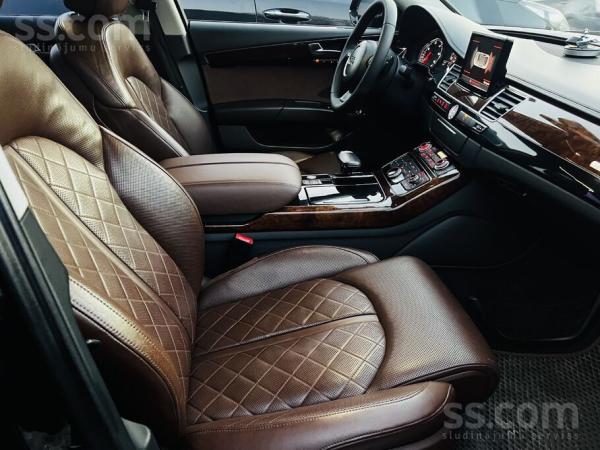 Black Audi A8 2011 in Riga, with an engine capacity of 3.00 L and mileage of 340 thousand km for 11900 €, photo 10 on AUTOMOTO.COM.LV