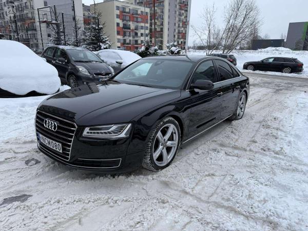 Black Audi A8 2011 in Vilnius, with an engine capacity of 4.16 L and mileage of 300 thousand km for 9600 €, photo 1 on AUTOMOTO.COM.LV