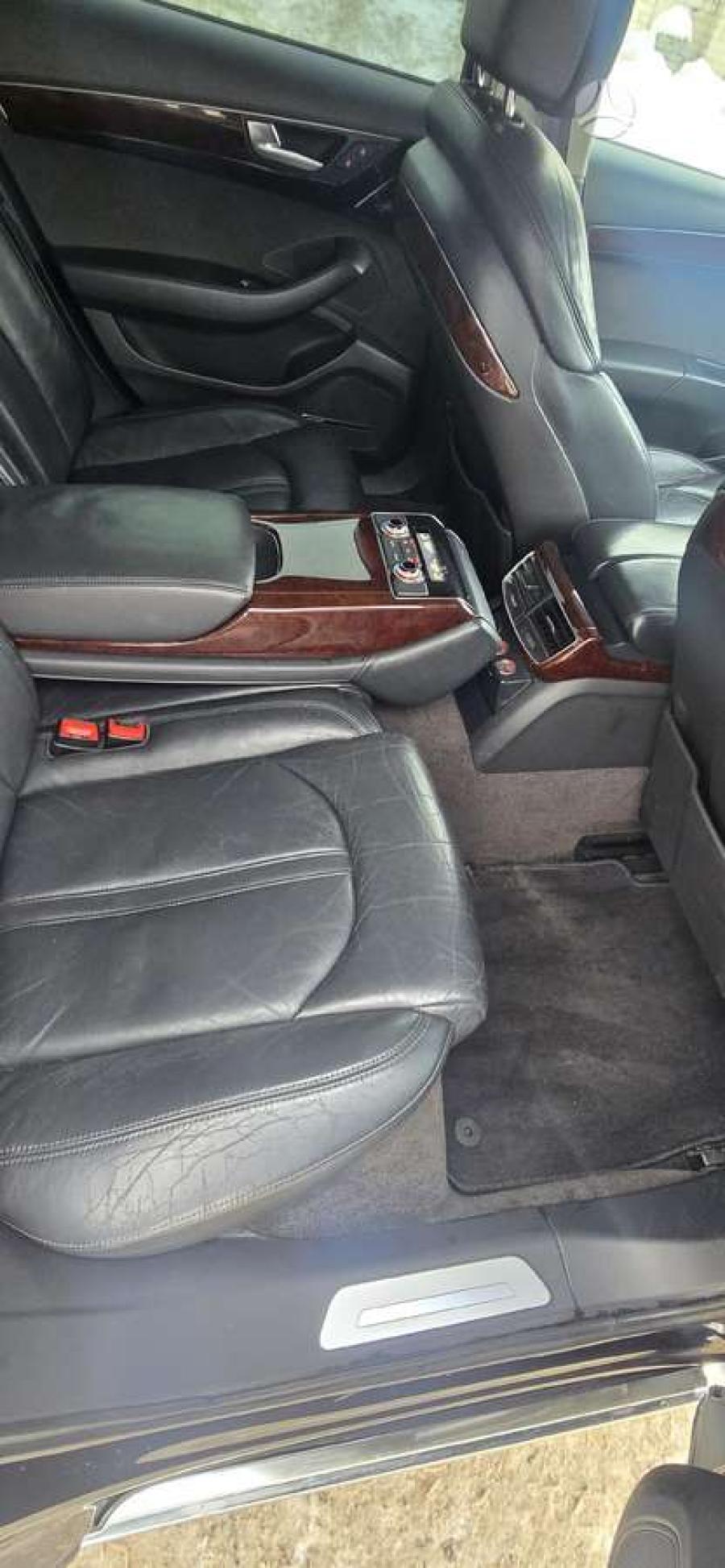 Melns Audi A8 2011 Viļņa, ar dzinēja tilpumu 4.13 L un nobraukumu 370 tūkst. km par 11500 €, foto 8 vietnē AUTOMOTO.COM.LV
