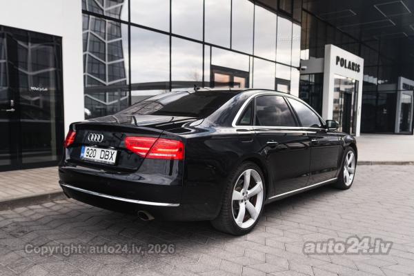 Black Audi A8 2011 in Tallinn, with an engine capacity of 4.10 L and mileage of 260 thousand km for 9990 €, photo 5 on AUTOMOTO.COM.LV