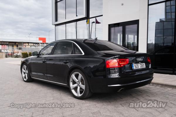 Black Audi A8 2011 in Tallinn, with an engine capacity of 4.10 L and mileage of 260 thousand km for 9990 €, photo 7 on AUTOMOTO.COM.LV