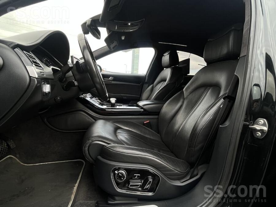 Black Audi A8 2011 in Riga, with an engine capacity of 4.20 L and mileage of 194 thousand km for 16490 €, photo 10 on AUTOMOTO.COM.LV