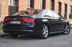 Black Audi A8 2011 in Riga, with an engine capacity of 4.20 L and mileage of 297 thousand km for 12700 €, photo 6 on AUTOMOTO.COM.LV
