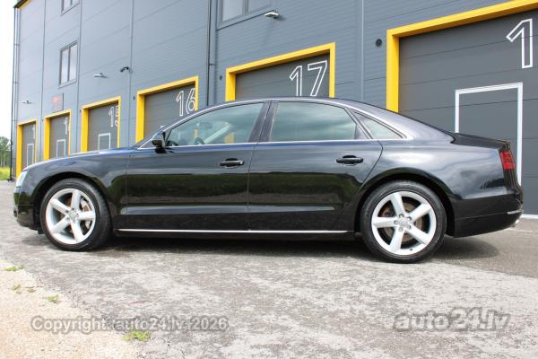 Black Audi A8 2011 in Tartu, with an engine capacity of 3.00 L and mileage of 220 thousand km for 14900 €, photo 3 on AUTOMOTO.COM.LV