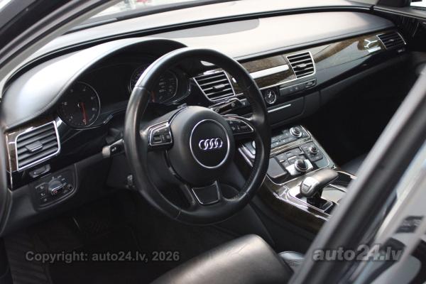 Black Audi A8 2011 in Tartu, with an engine capacity of 3.00 L and mileage of 220 thousand km for 14900 €, photo 10 on AUTOMOTO.COM.LV