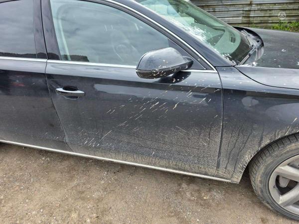 Melns Audi A8 2011 Viļņa, ar dzinēja tilpumu 4.16 L un nobraukumu 294 tūkst. km par 6500 €, foto 6 vietnē AUTOMOTO.COM.LV