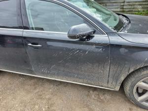 Melns Audi A8 2011 Viļņa, ar dzinēja tilpumu 4.16 L un nobraukumu 294 tūkst. km par 6500 €, foto 7 vietnē AUTOMOTO.COM.LV