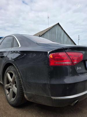 Melns Audi A8 2011 Viļņa, ar dzinēja tilpumu 4.16 L un nobraukumu 294 tūkst. km par 6500 €, foto 14 vietnē AUTOMOTO.COM.LV