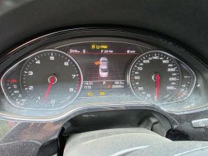 Melns Audi A8 2011 Viļņa, ar dzinēja tilpumu 4.16 L un nobraukumu 294 tūkst. km par 6500 €, foto 19 vietnē AUTOMOTO.COM.LV