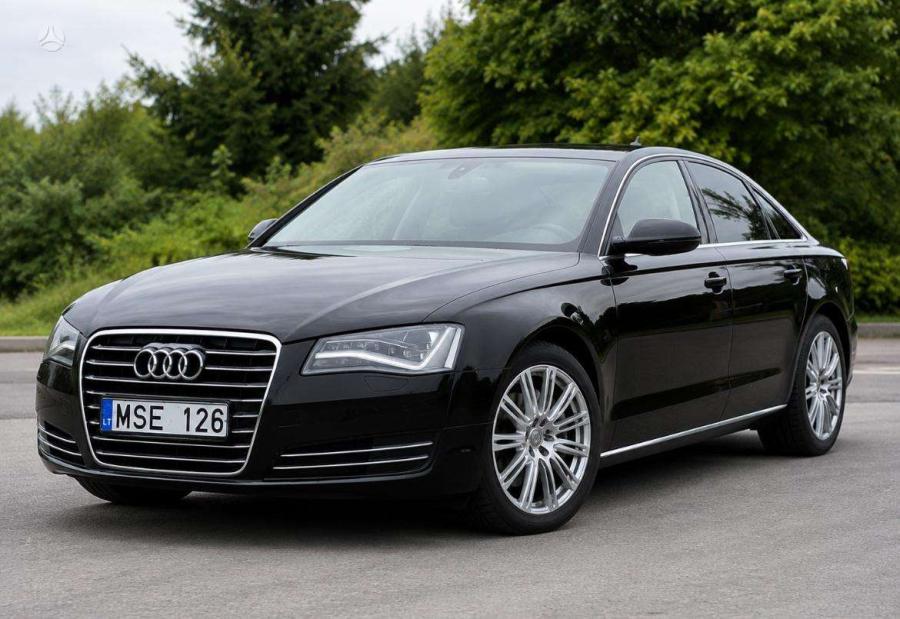 Black Audi A8 2011 in Vilnius, with an engine capacity of 4.13 L and mileage of 389 thousand km for 6950 €, photo 1 on AUTOMOTO.COM.LV