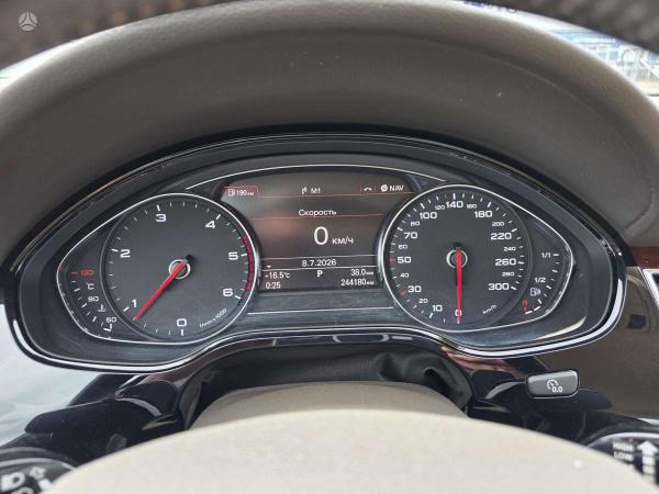 Melns Audi A8 2011 Šauļi, ar dzinēja tilpumu 2.97 L un nobraukumu 244 tūkst. km par 11000 €, foto 8 vietnē AUTOMOTO.COM.LV