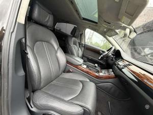 Black Audi A8 2011 in Vilnius, with an engine capacity of 4.16 L and mileage of 298 thousand km for 10999 €, photo 11 on AUTOMOTO.COM.LV