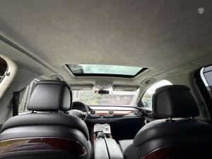 Black Audi A8 2011 in Vilnius, with an engine capacity of 4.16 L and mileage of 298 thousand km for 10999 €, photo 17 on AUTOMOTO.COM.LV