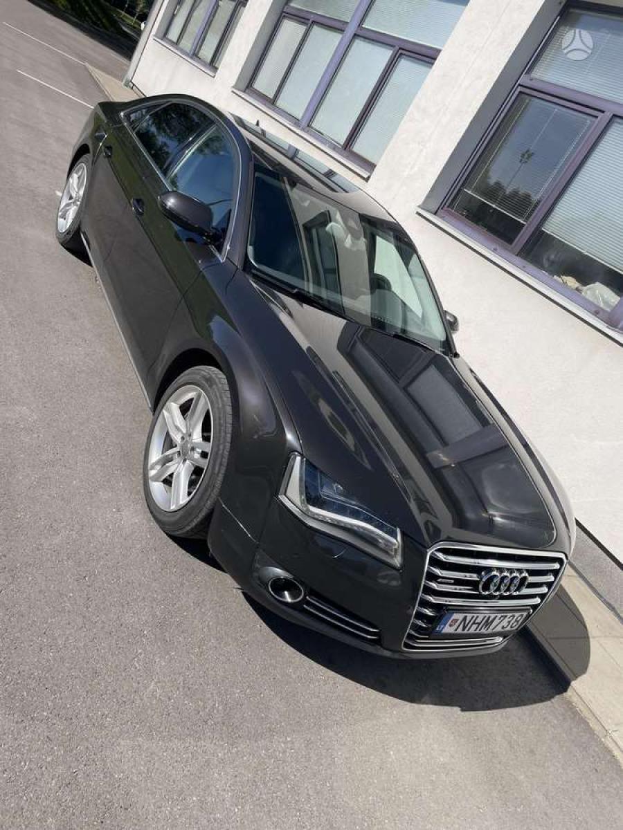 Black Audi A8 2011 in Kaunas, with an engine capacity of 2.97 L and mileage of 211 thousand km for 10500 €, photo 1 on AUTOMOTO.COM.LV