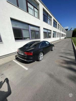 Black Audi A8 2011 in Kaunas, with an engine capacity of 2.97 L and mileage of 211 thousand km for 10500 €, photo 7 on AUTOMOTO.COM.LV