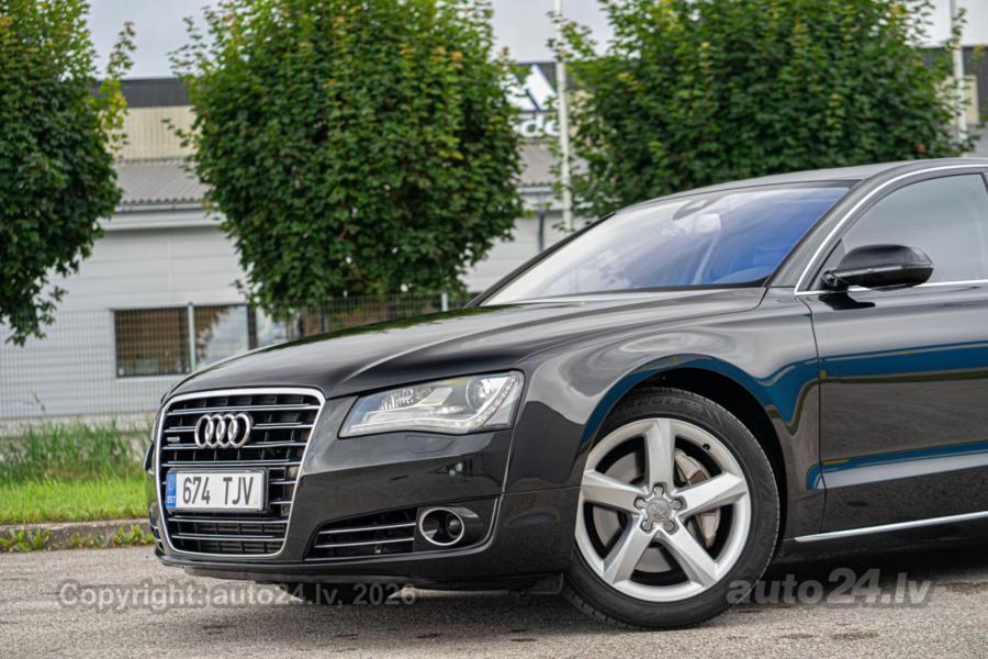 Black Audi A8 2011 in Tallinn, with an engine capacity of 3.00 L and mileage of 223 thousand km for 15500 €, photo 7 on AUTOMOTO.COM.LV