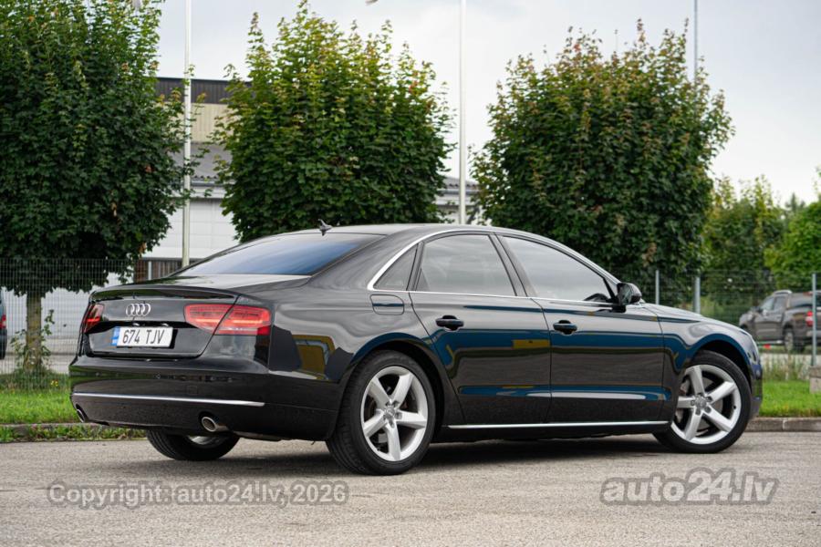 Black Audi A8 2011 in Tallinn, with an engine capacity of 3.00 L and mileage of 223 thousand km for 15500 €, photo 8 on AUTOMOTO.COM.LV