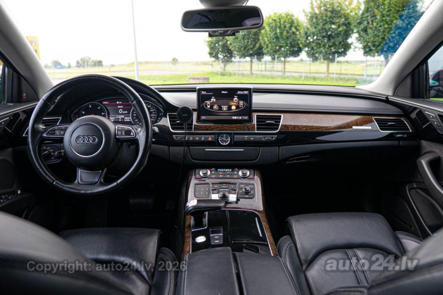 Black Audi A8 2011 in Tallinn, with an engine capacity of 3.00 L and mileage of 223 thousand km for 15500 €, photo 16 on AUTOMOTO.COM.LV