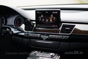 Black Audi A8 2011 in Tallinn, with an engine capacity of 3.00 L and mileage of 223 thousand km for 15500 €, photo 25 on AUTOMOTO.COM.LV