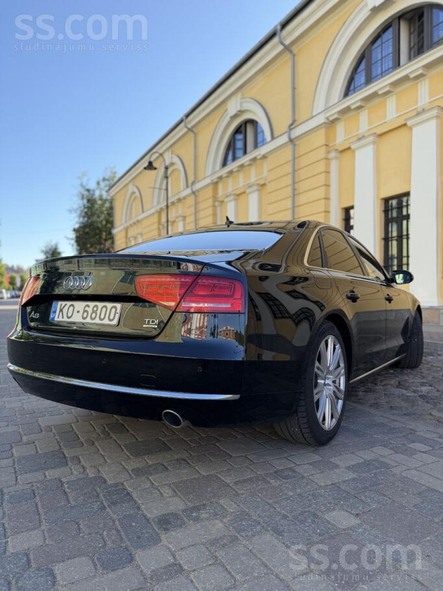 Melns Audi A8 2011 Daugavpils, ar dzinēja tilpumu 4.20 L un nobraukumu 313 tūkst. km par 11600 €, foto 5 vietnē AUTOMOTO.COM.LV