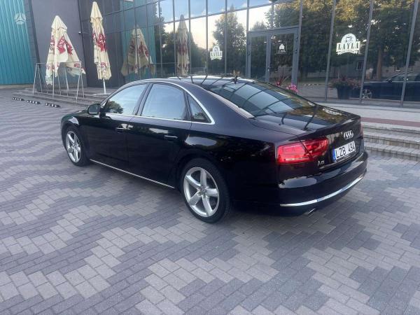 Black Audi A8 2011 in Radviliskis, with an engine capacity of 4.16 L and mileage of 328 thousand km for 9600 €, photo 2 on AUTOMOTO.COM.LV