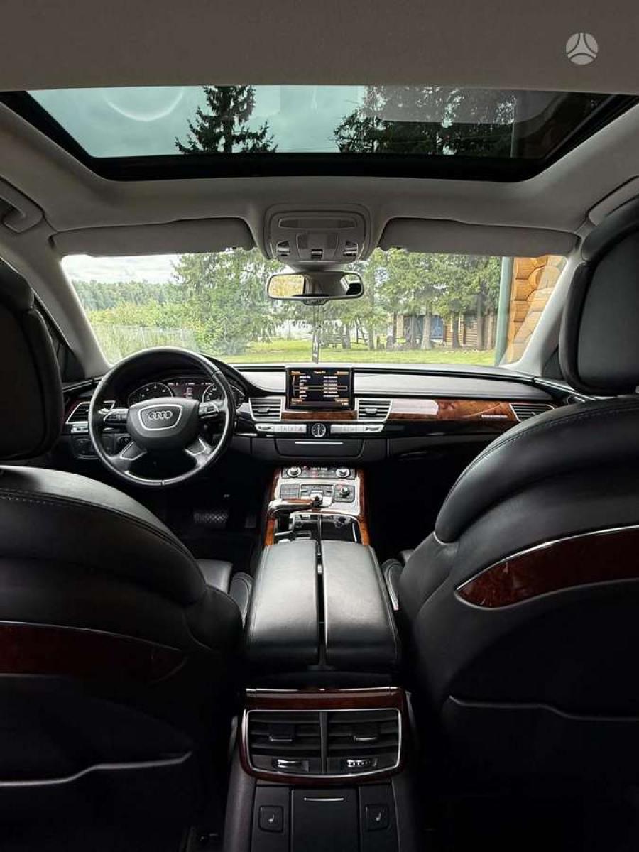 Black Audi A8 2011 in Radviliskis, with an engine capacity of 4.16 L and mileage of 328 thousand km for 9600 €, photo 5 on AUTOMOTO.COM.LV